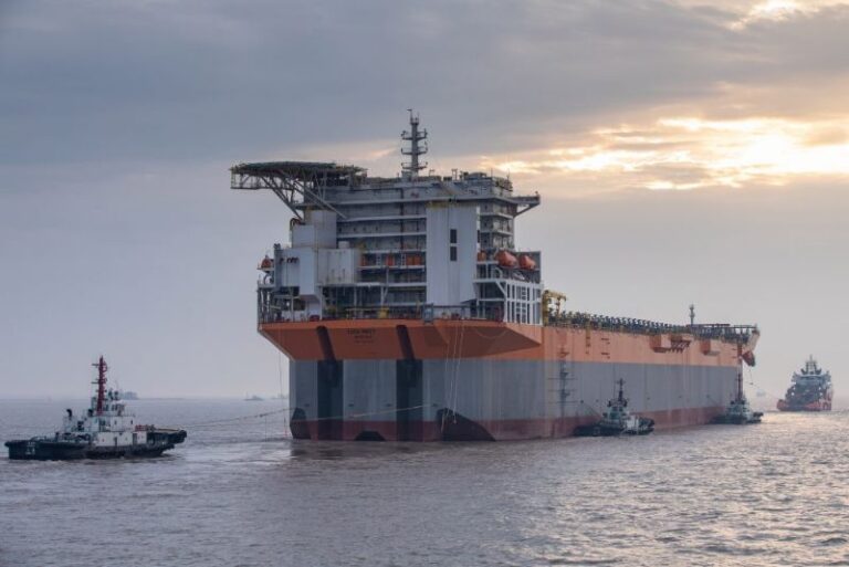 SBM Offshore has first multi-purpose floater arrives in Singapore