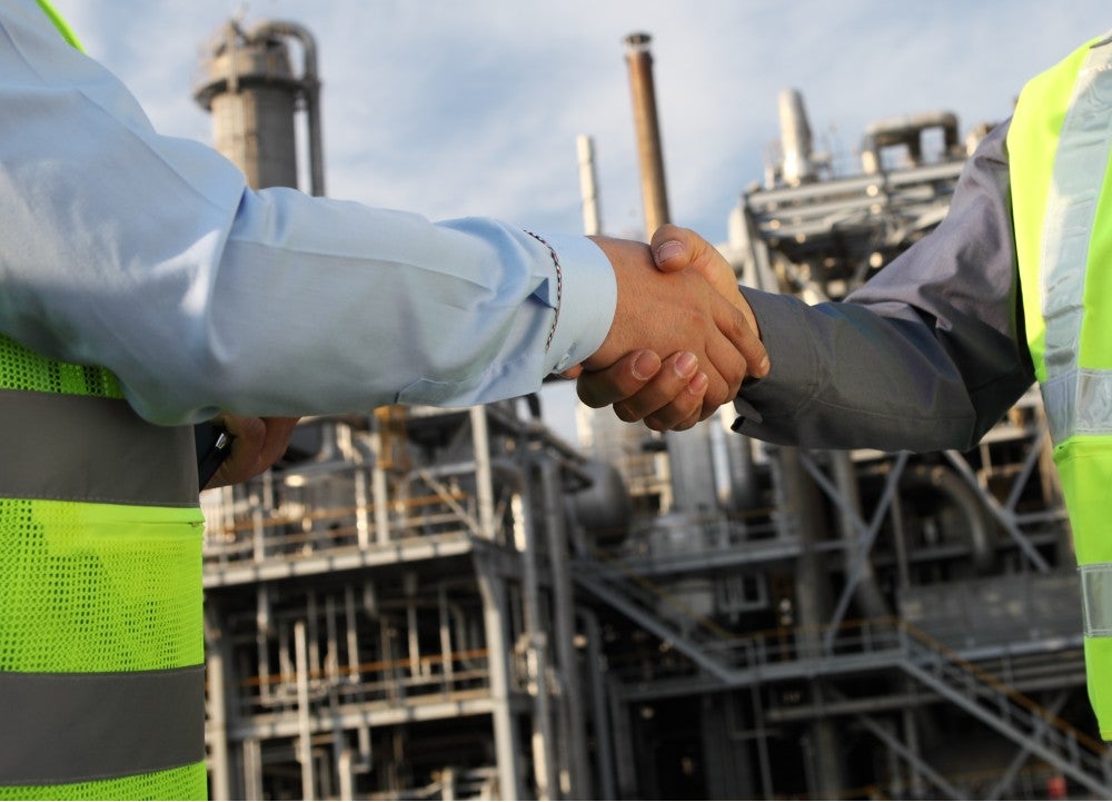 Q3 2021 oil and gas contracts relatively stable with improved prices