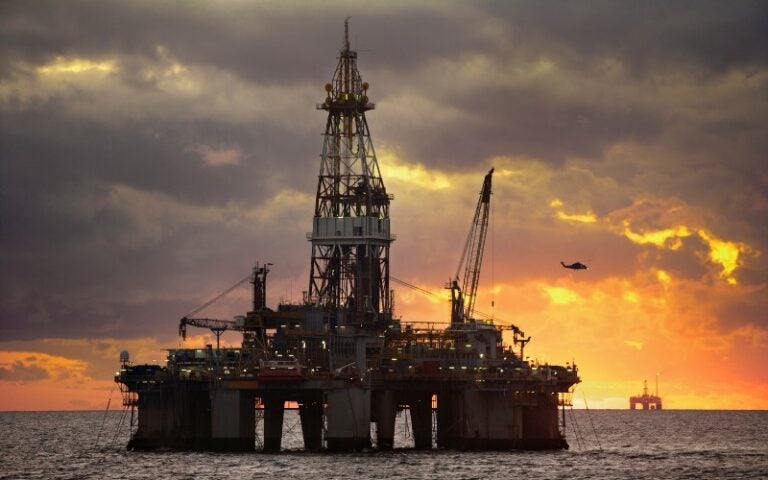 HiberHilo: Remote Well Monitoring for the Offshore Industry