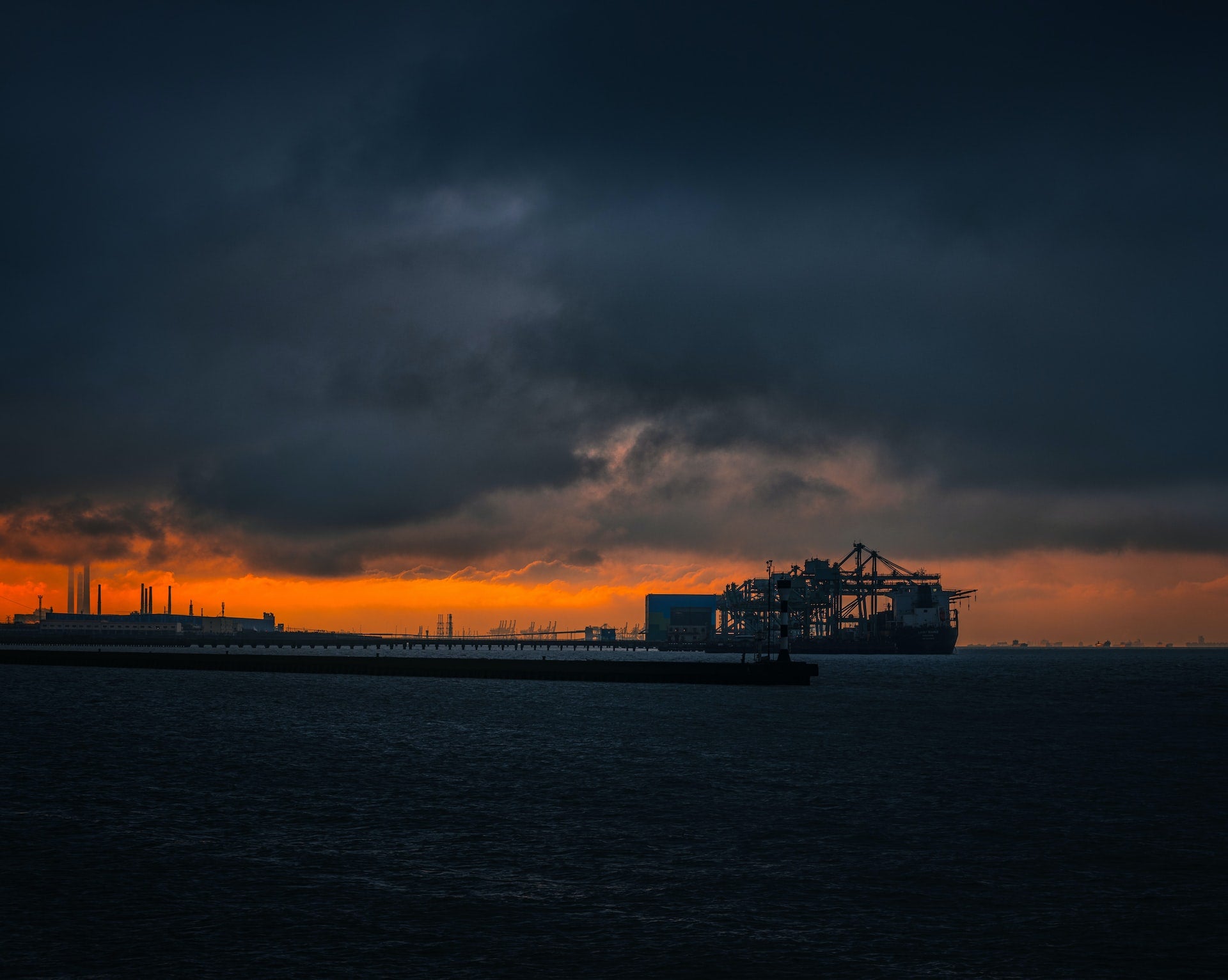 Germany secures LNG supply deal for two floating LNG terminals