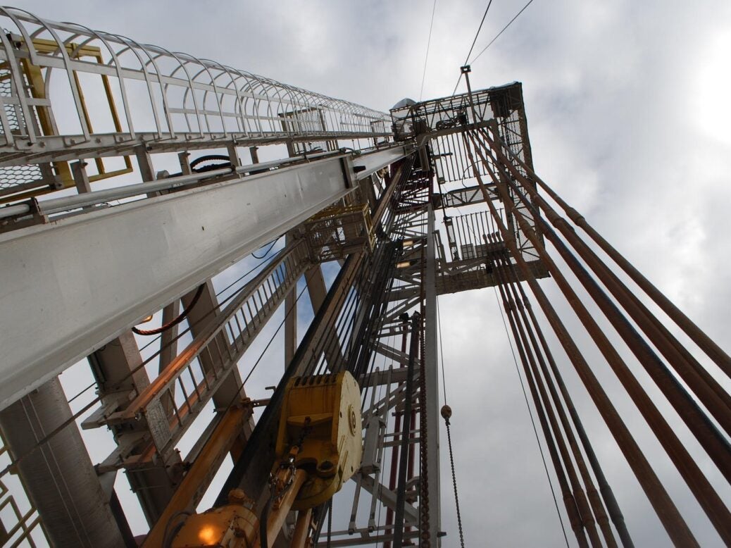 Exxon, Shell in advanced talks to divest California oil and gas venture