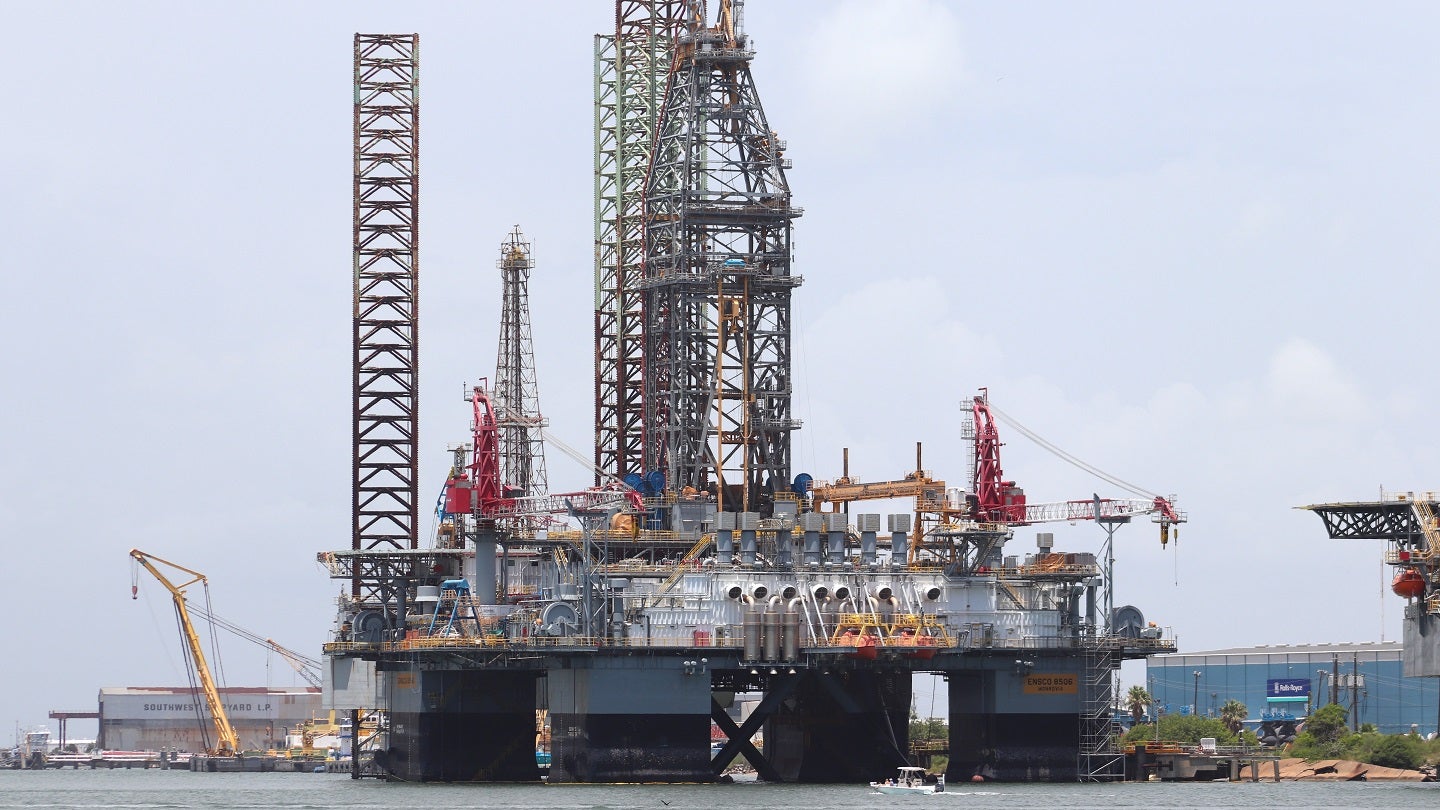 ADNOC Drilling secures $733m contract for newbuild island rigs