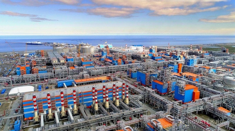 Russia approves LNG transshipment terminal in Kamchatka