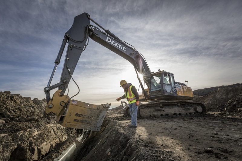 Enbridge signs deal with shippers for Line 3 pipeline placement in Canada