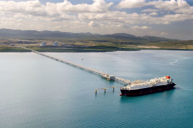 Total and partners sign gas agreement for Papua LNG project