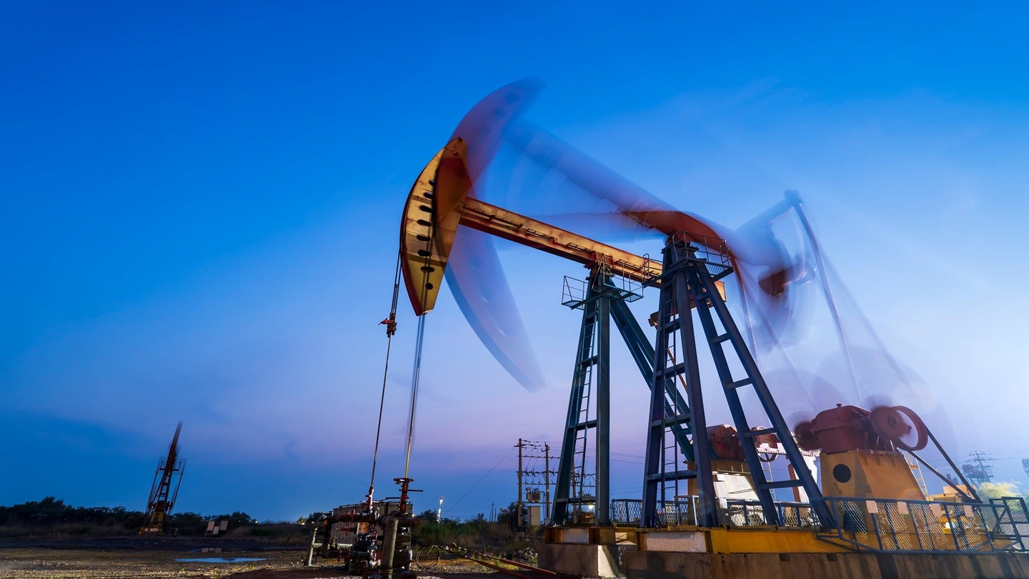 Kazakhstan's oil output hits record high in February